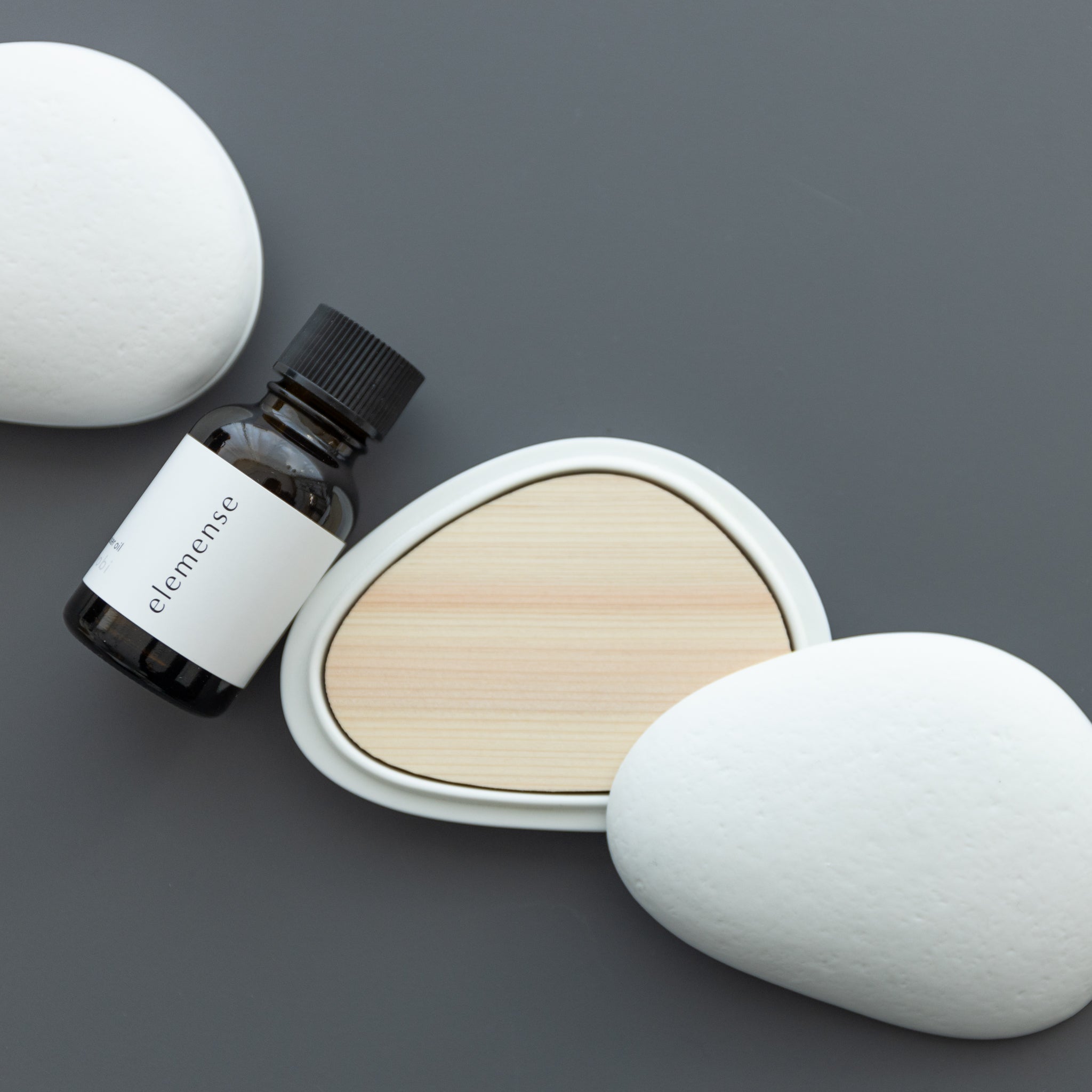 Elemense Kohgou Hinoki Plate Diffuser | Tortoise General Store